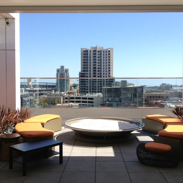 Andaz Rooftop Lounge - Bar in San Diego