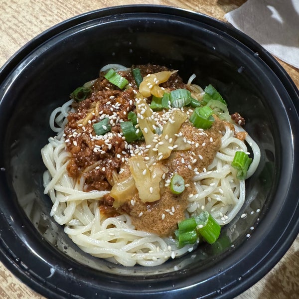 Super Taste (百味蘭州拉面) - Noodle Restaurant in Chinatown