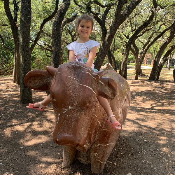 Arboretum Cows - Austin, TX