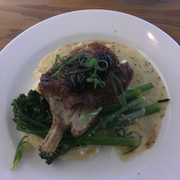 Nobby Beach Surf Club - Nobby Beach, QLD