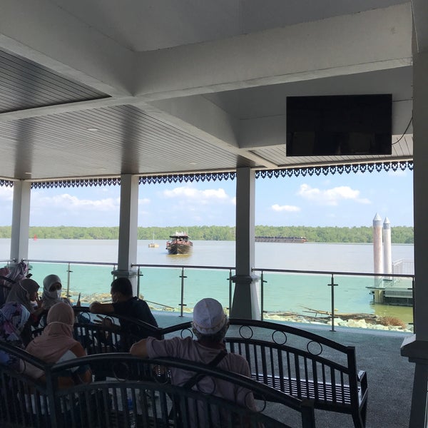 Jeti Tanjung Emas Muar - Harbor or Marina