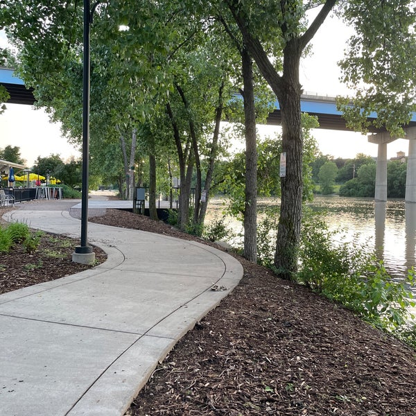 Pullmans At Trolley Square - American Restaurant