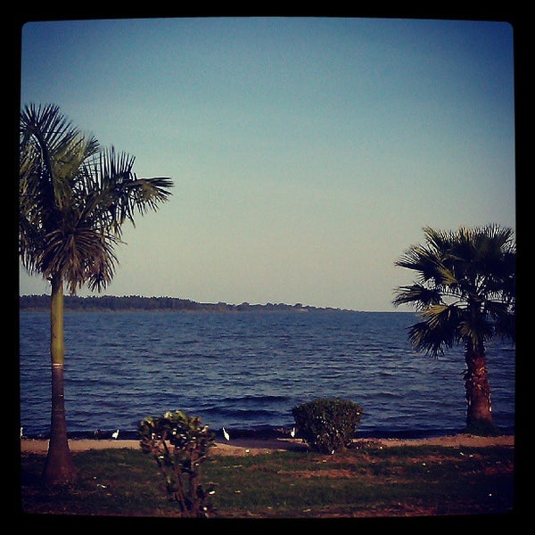 Kitinda Lake Resort beach - Beach