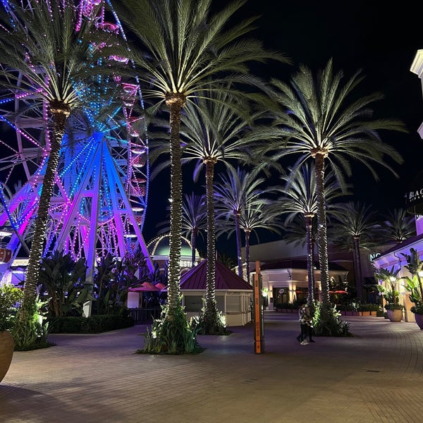 International Drive - Road in Orlando