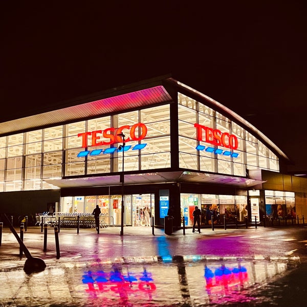 Tesco Metro - Convenience Store