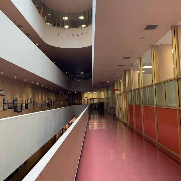 Civic Center Library - Civic Center - 1 tip