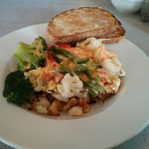 Seine River Cafe - American Restaurant in St. Boniface