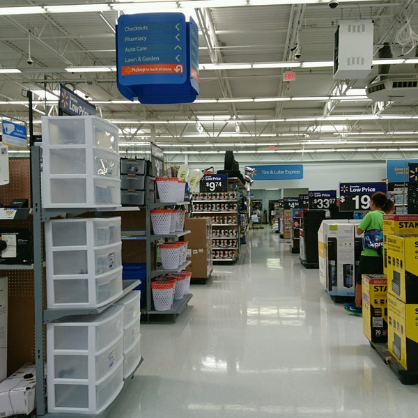 Photos at Walmart Supercenter - Big Box Store in Shakopee