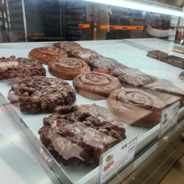 RANDY'S DONUTS - Donut Shop in 강남구
