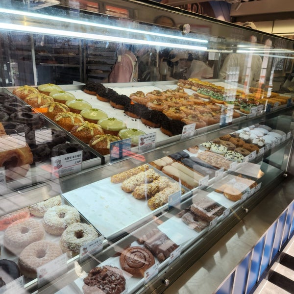 RANDY'S DONUTS - Donut Shop in 강남구