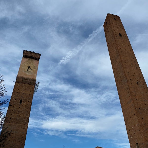 Tre Torri - Piazza Leonardo da Vinci