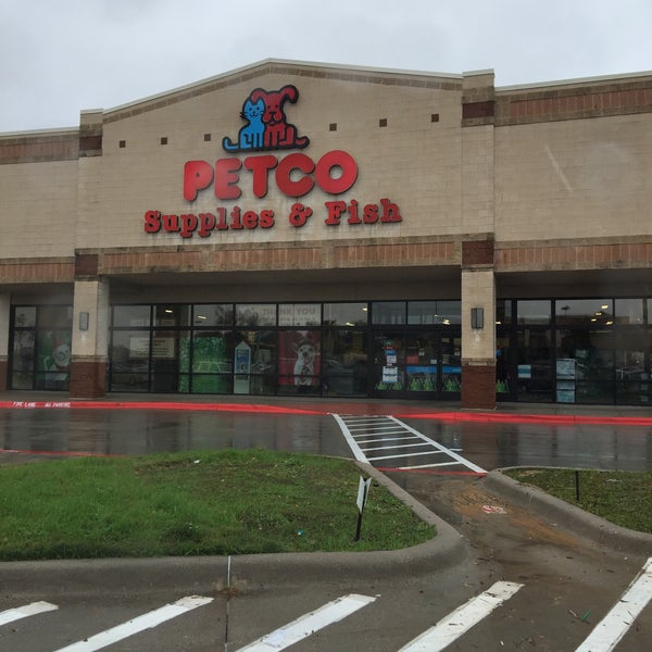 Petco - 8004 Denton Hwy Ste 132