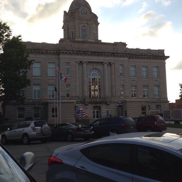 Newton Square - Newton, IA