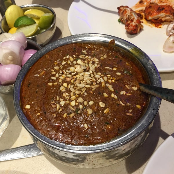 Persian Darbar - Bandra West - Moray Nahad, Linking Road