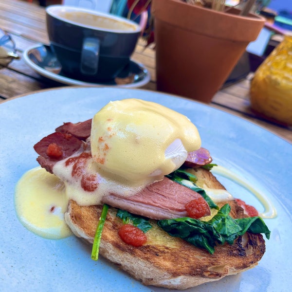 The Whippet Inn - 12 tips from 284 visitors