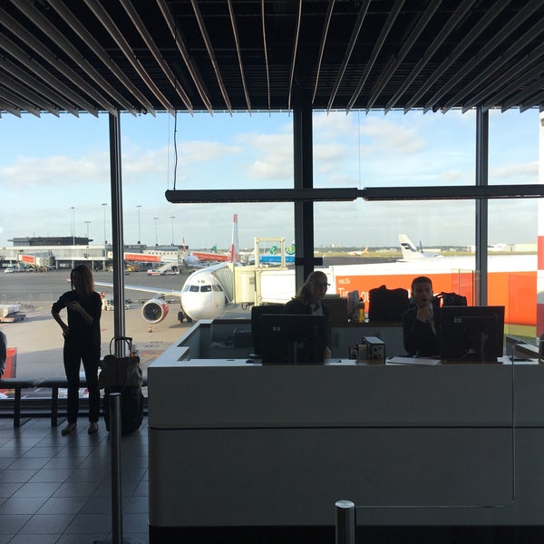 Photos at Gate B35 - 3 tips from 1444 visitors