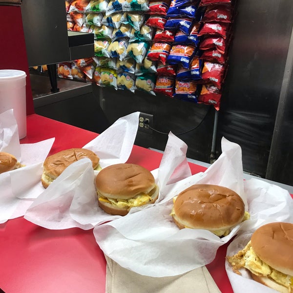 Sam's Super Samwiches - 7 tips