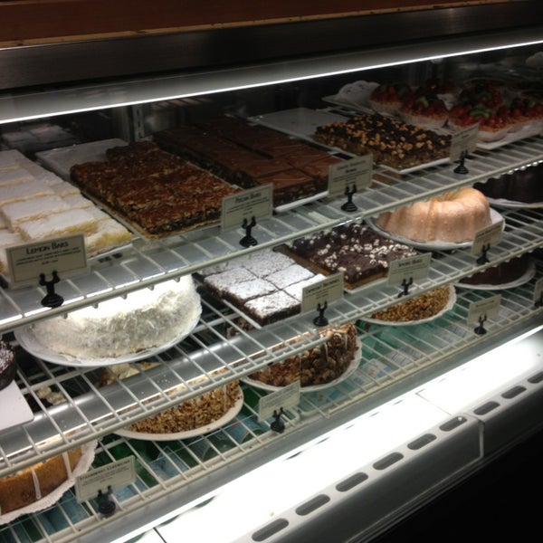 Literati Cafe - Brentwood - 12081 Wilshire Blvd