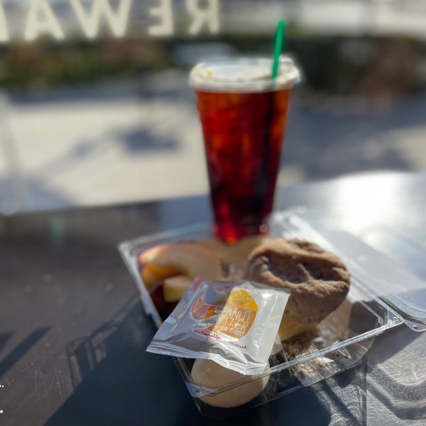 Starbucks - Coffee Shop in Buttonwillow