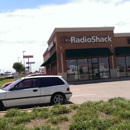 RadioShack - 36 visitors