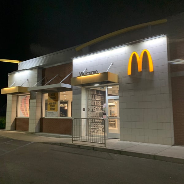McDonald's - Fast Food Restaurant
