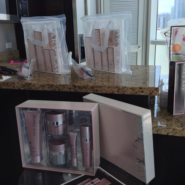 Mimi's Mary Kay Shop - Cosmetics Store in Miami