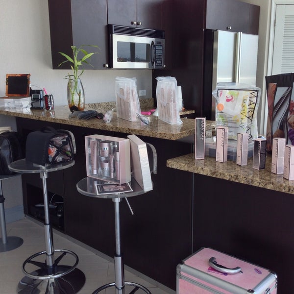 Mimi's Mary Kay Shop - Cosmetics Store in Miami