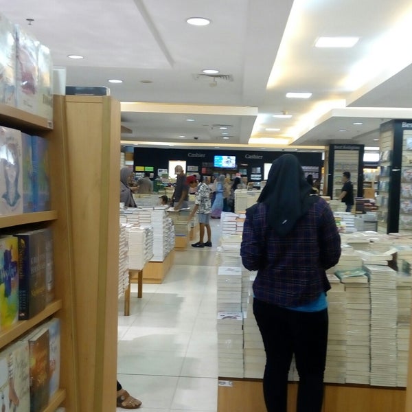 Gramedia - Bookstore
