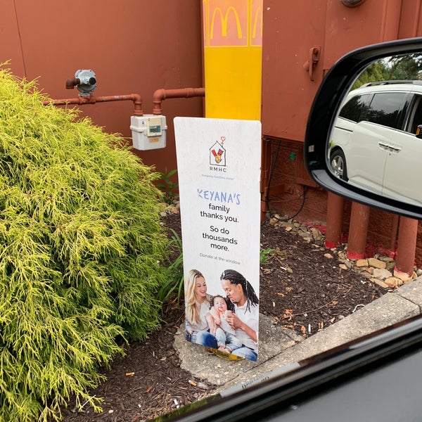 McDonald's - 692 Fairview Rd