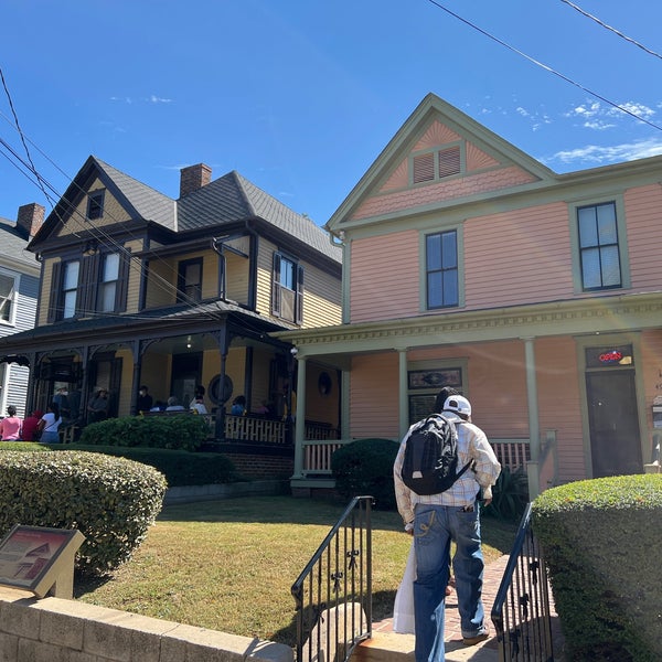 Martin Luther King Jr. Birth Home - History Museum in Old Fourth Ward