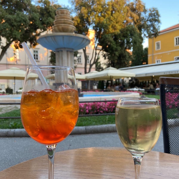 Old City Bar Pula - Café in Pula