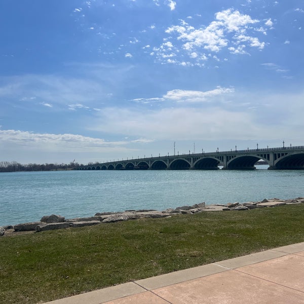 MacArthur Bridge - Bridge