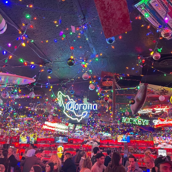 Photos at Giligin's Sand Bar & Shrimp Hut and Chuey's Midget Dwarf Bar ...