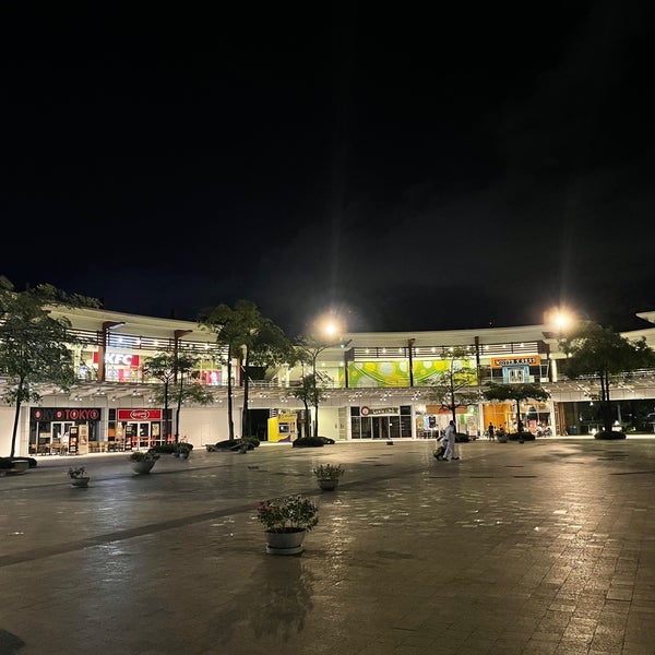 U.P.-AyalaLand TechnoHub - Business Center in Quezon City District 4