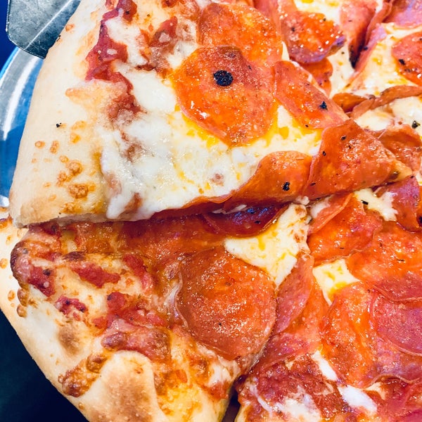 Zeeks Pizza - Downtown Redmond - 16015 Cleveland St Ste 100