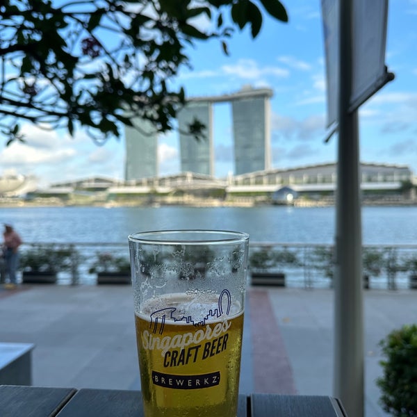 Brewerkz One Fullerton - Beer Bar in Financial District