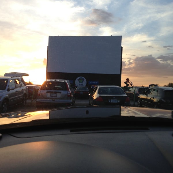 The 5 Drive-In - Oakville, ON