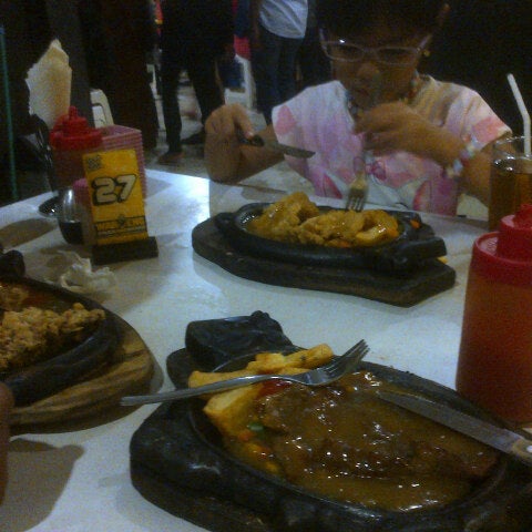 Photos at Waroeng Steak & Shake - Grogol Petamburan - 77 tips from 6271 ...