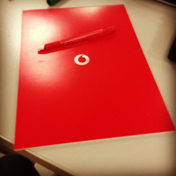 Vodafone (Now Closed) - Κολωνάκι - 4 tips