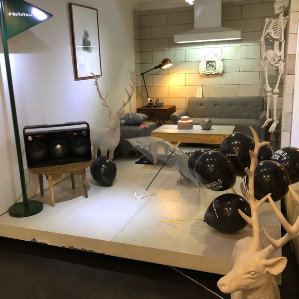 UNKL 347 - Clothing Store in Bandung