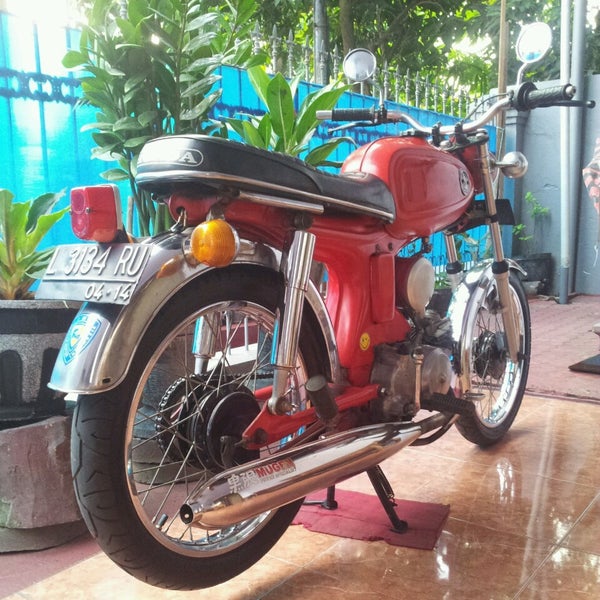 Modifikasi Honda S90