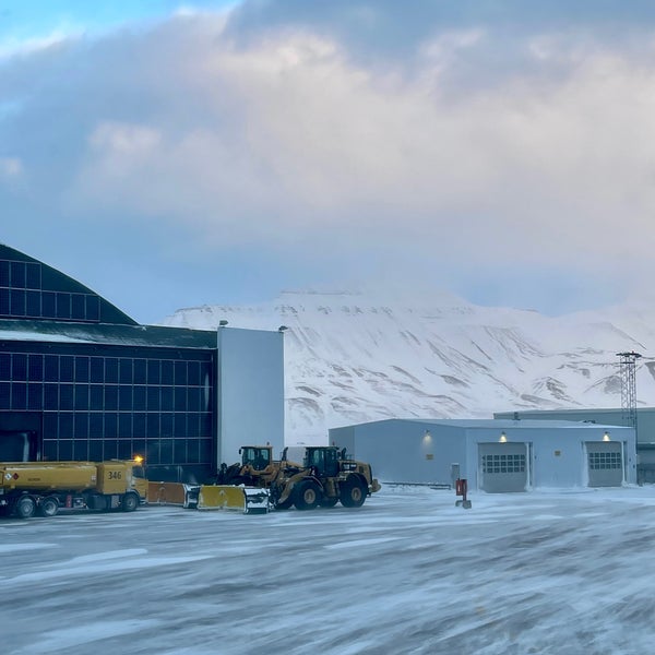 Svalbard Lufthavn (LYR) - Airport