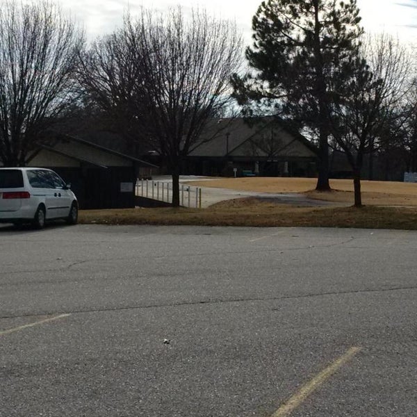 Metfield Clubhouse - Golf Course