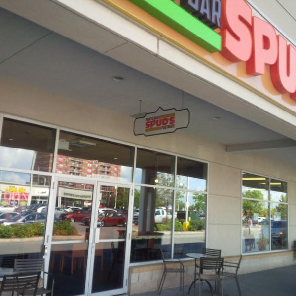 Spud's Potato Bar & Poutinerie - Fast Food Restaurant in Ottawa