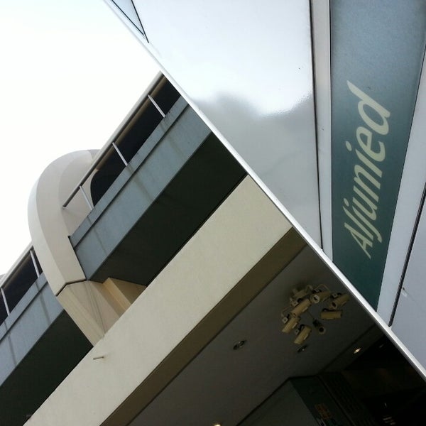 Photos at Aljunied MRT Station (EW9) - Central Region - 81 Lorong 25 ...