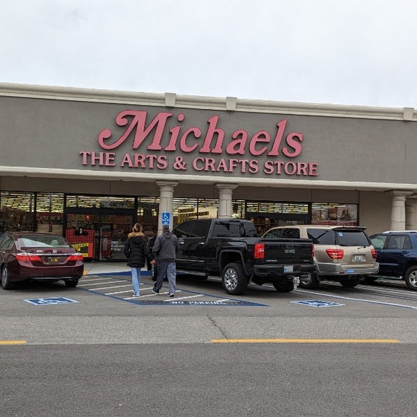 Michaels - 8 tips from 658 visitors