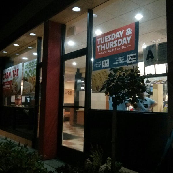 Del Taco - Downtown Riverside - 2 tips from 297 visitors