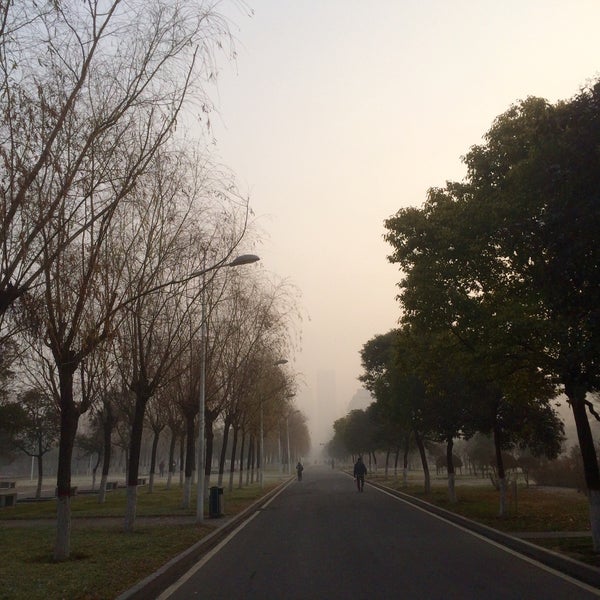 郑州大学新校区 New Campus of ZZU - University in 郑州市