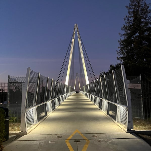 Mary Avenue Bicycle Footbridge - Mary Ave