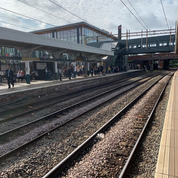 Photos at Northampton Railway Station (NMP) - 50 tips